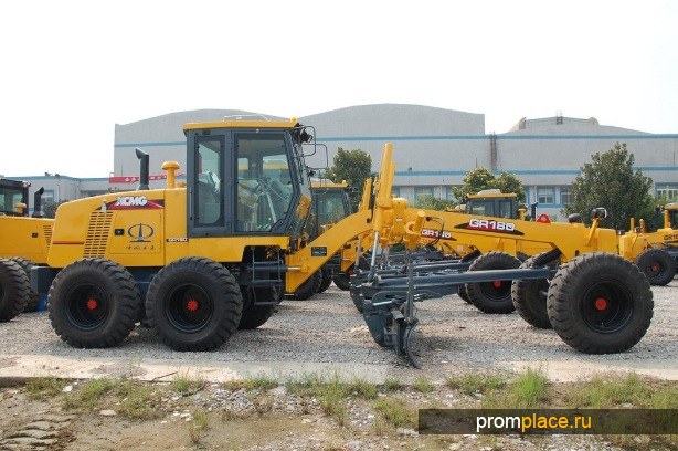 Автогрейдер GR180